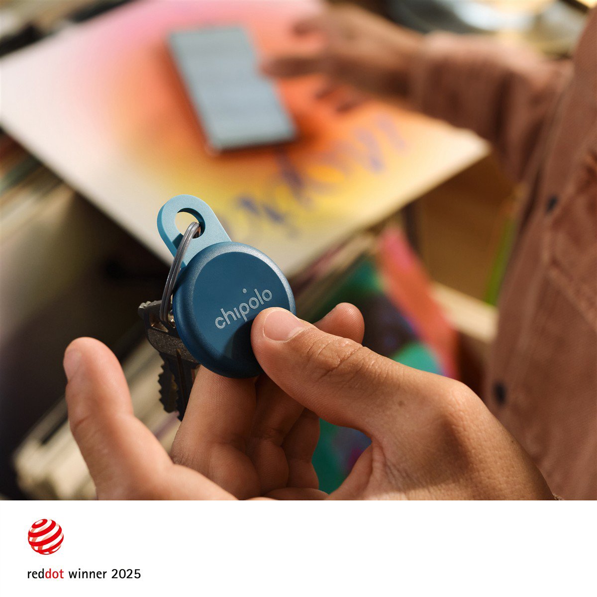 Chipolo LOOP – Rechargeable Bluetooth Tracker with Silicone Loop for ...